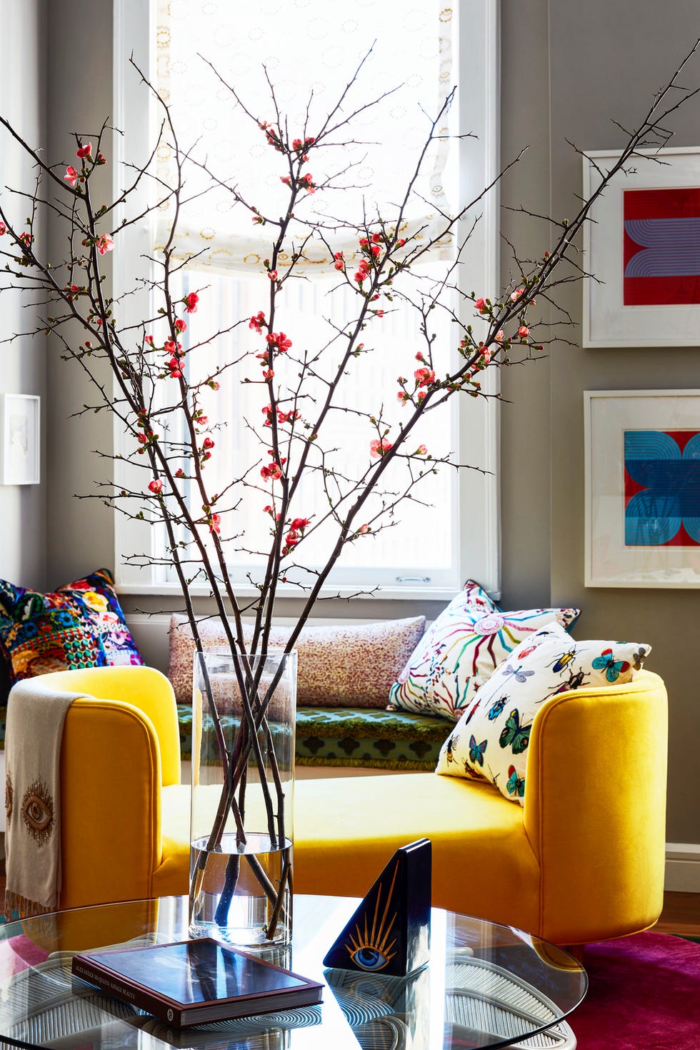 10 χρώματα που ταιριάζουν απίστευτα με το γκρίζο - My Place